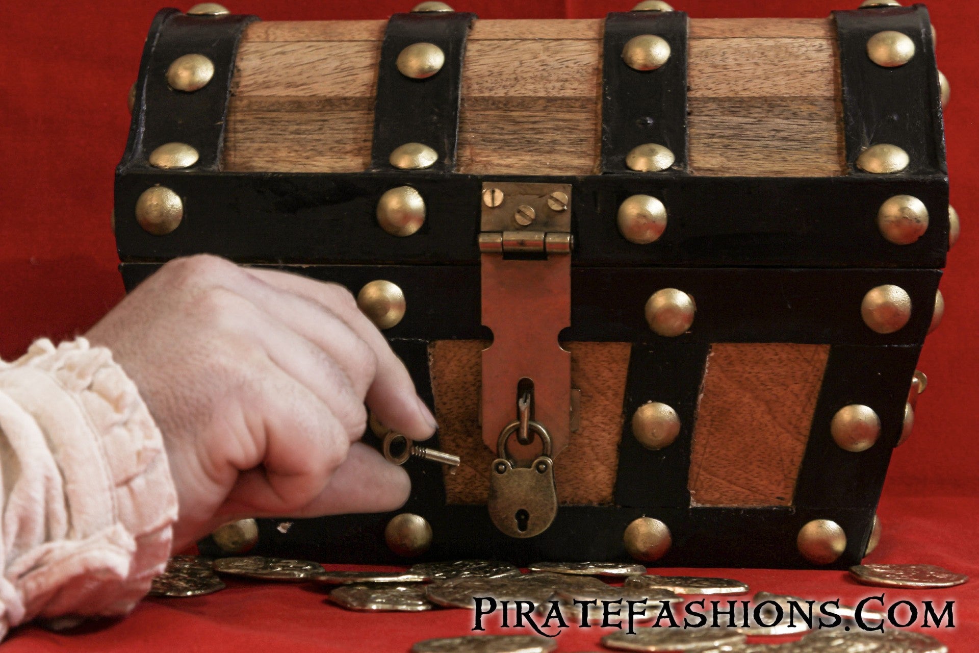 Pirate's Plunder Treasure Chest - Pirate Fashions